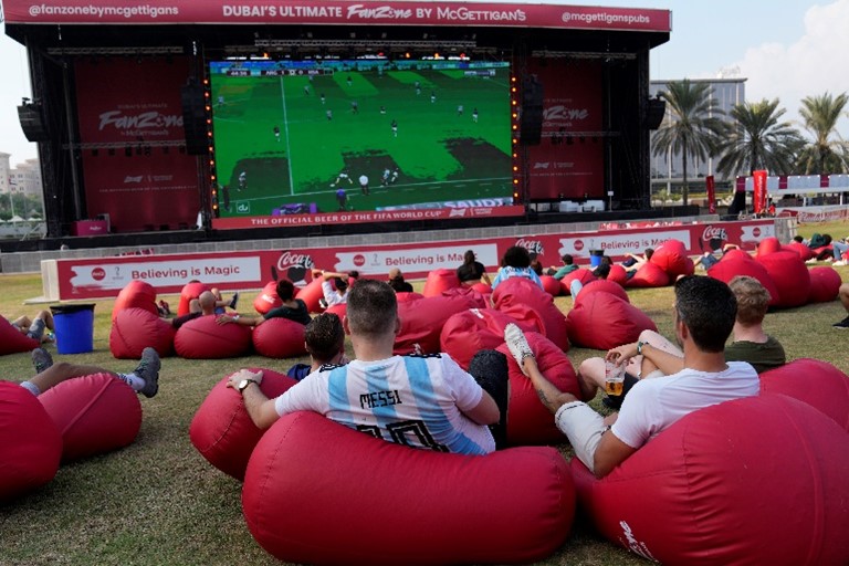 Half the public are fans of sports, but it’s the 1 in 5 who are super ...